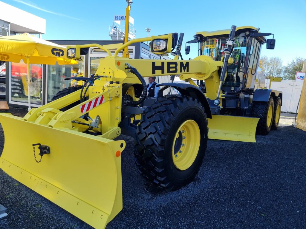 HBM-NOBAS greideris BG 180 T-7 (6x4) / BG 180 TA-7 (6x6) - Keluva